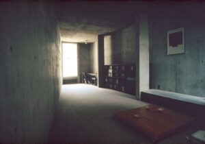 倉方俊輔連載「ポストモダニズムの歴史」02：長谷川逸子が「表層」を探り当てた1977年の衝撃 | BUNGA NET